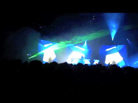 Aphex Twin Live In Paris - YouTube