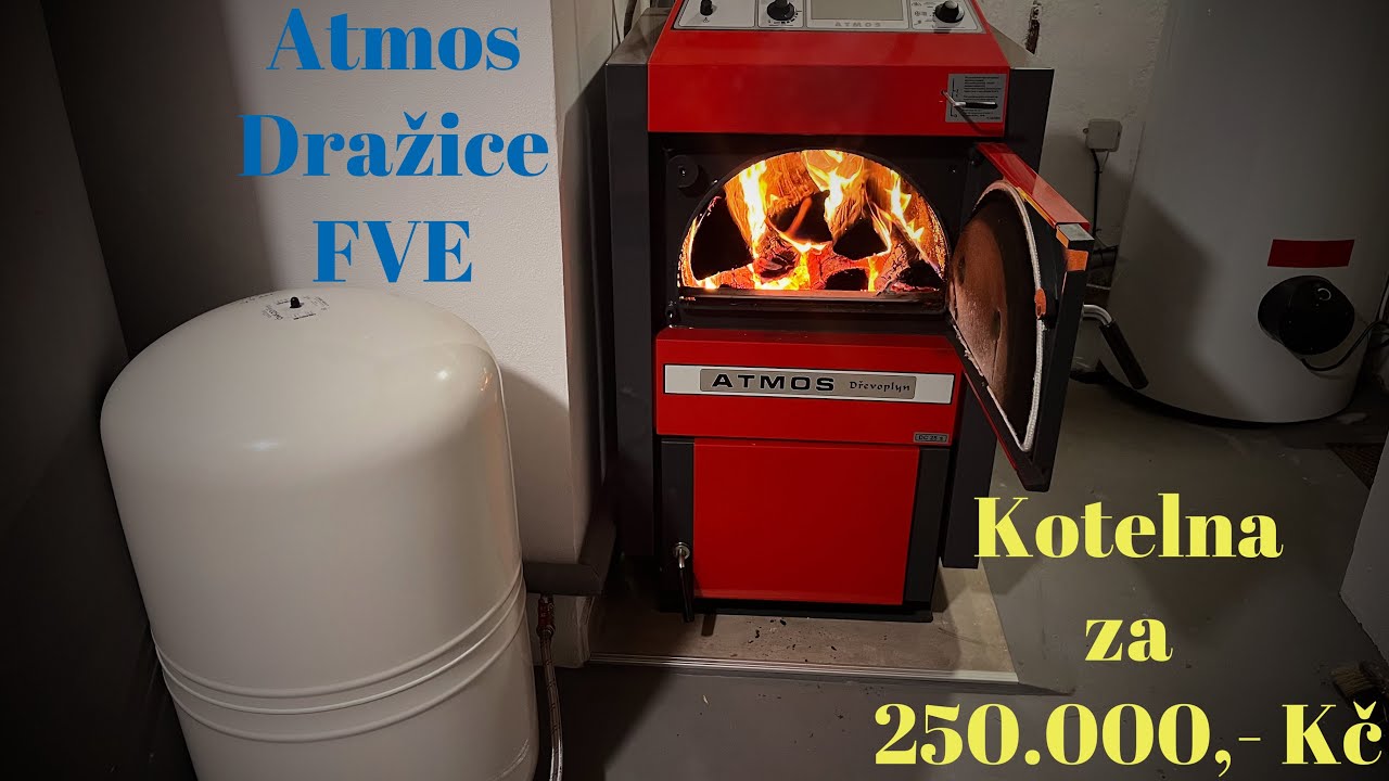 Kotel, akumulační nádrže, FV panely - YouTube