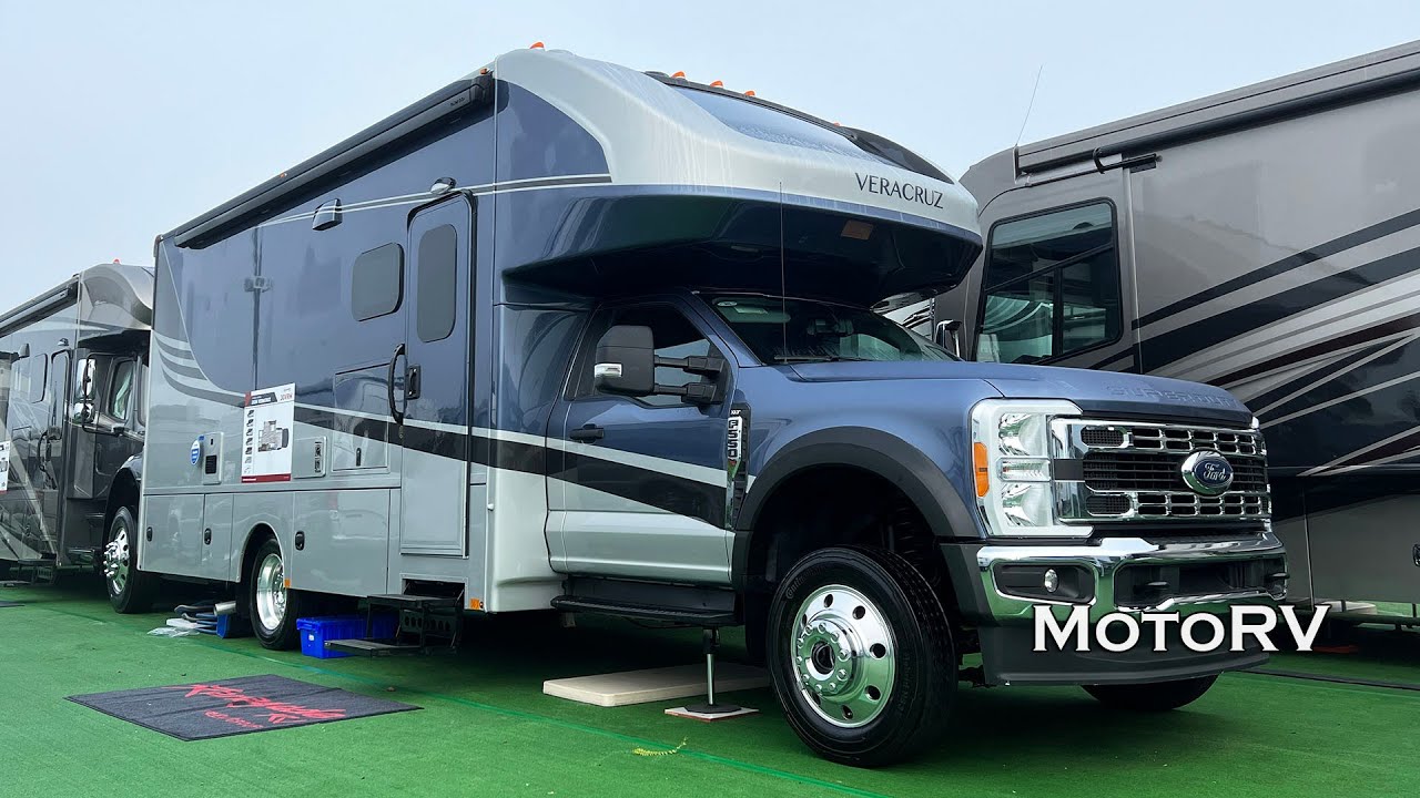 Ford F-550 XLT 2024 Super C 4x4 Motorhome Renegade Veracruz - YouTube