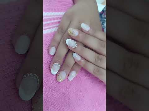 Mini unha infantil nas arte da nail, realizando sonho da pequena Rute.