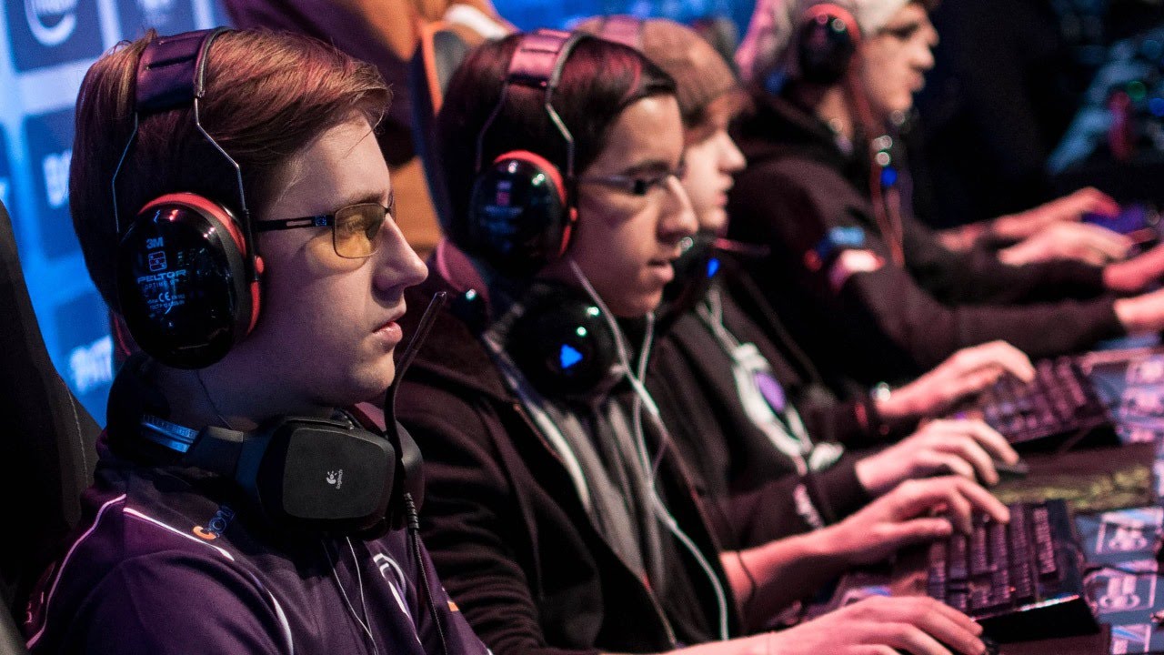 Esports Need to Have More Predictable Schedules - Esports Weekly with ...