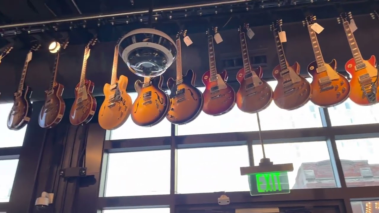 Gibson Guitars Store Nashville TN - YouTube