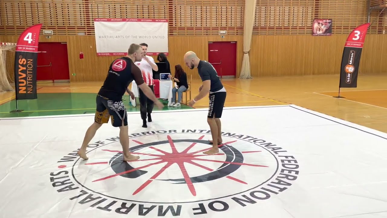 NoExcuse VI - Pavel Roder vs. Jan Stach - YouTube