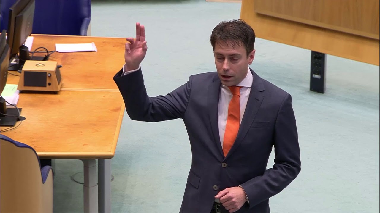 Beëdiging Chris Stoffer - YouTube