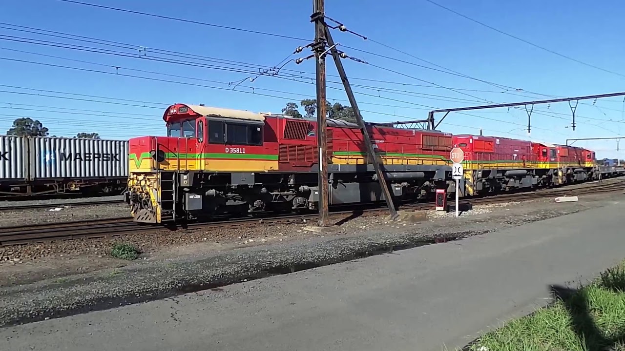 Transnet class 35-800 - YouTube