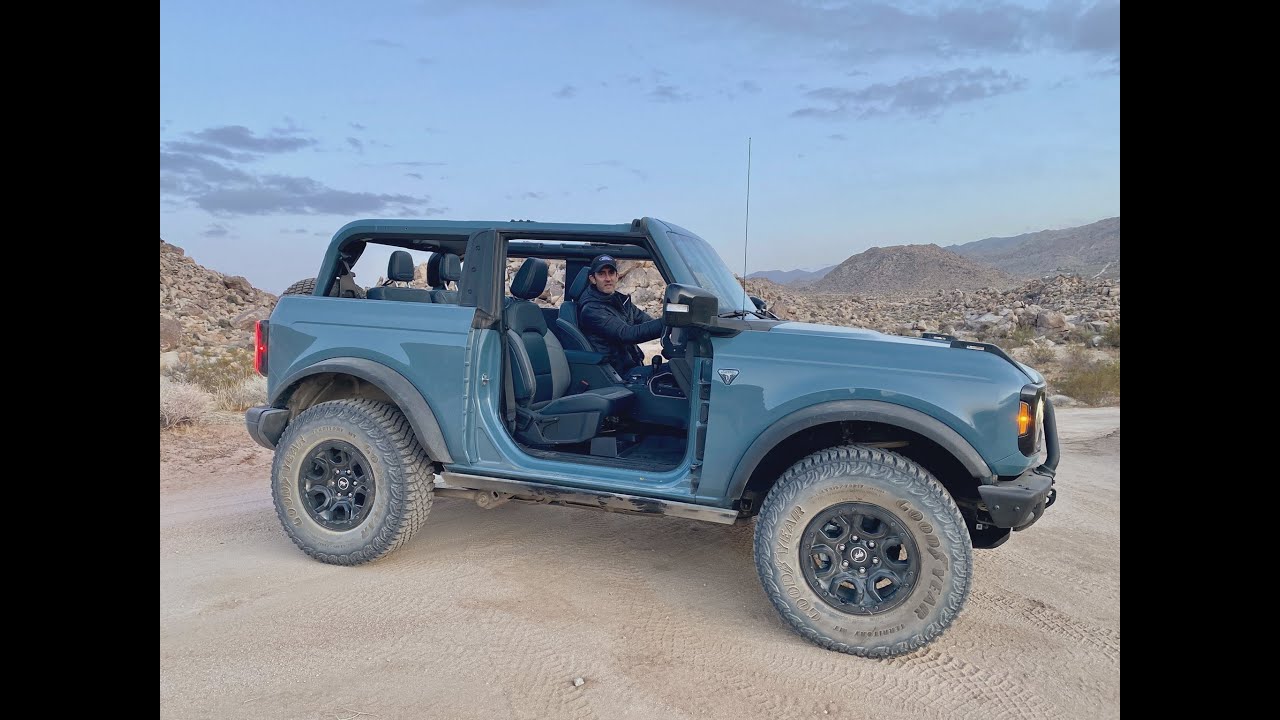 2021 Ford Bronco Towing Trailer Spotted For The First Time - YouTube