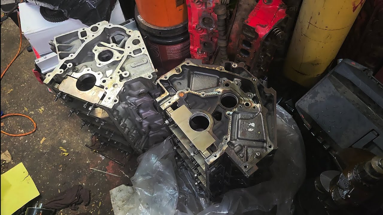 The difference between Gen 3,4&5 LS/LT engine block - YouTube