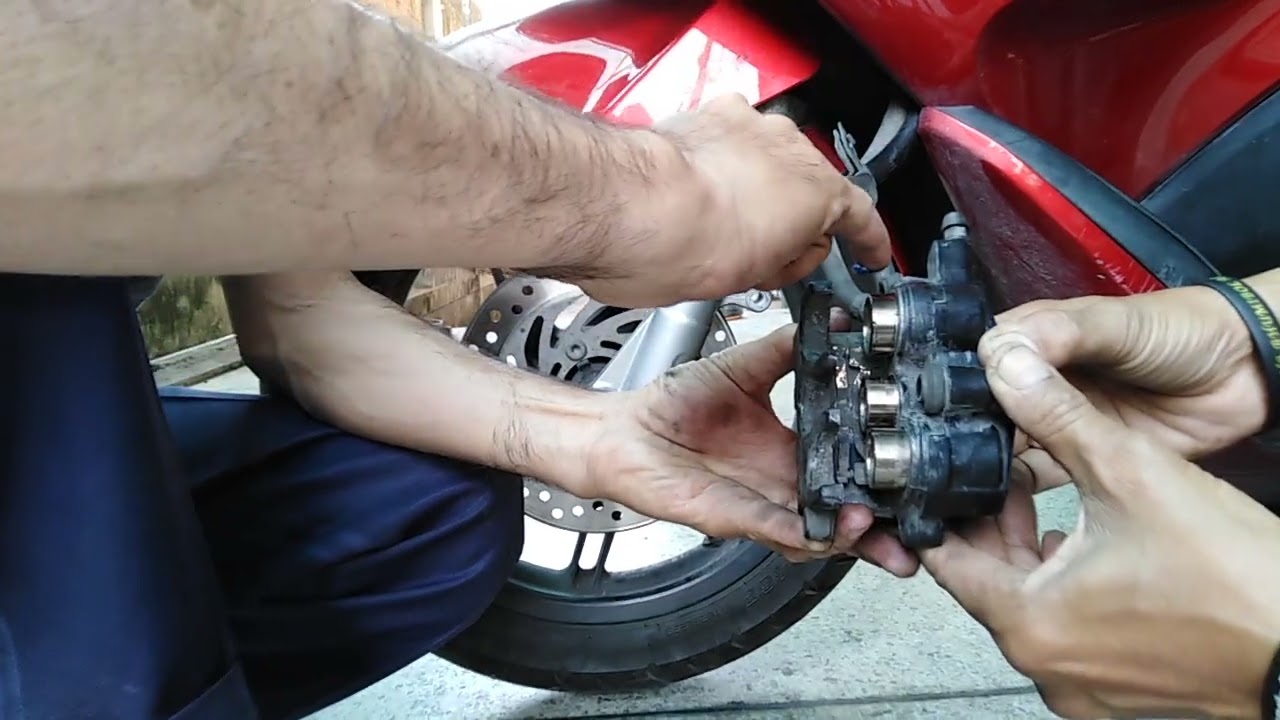 บีบเบรกหน้า บีบเบรกหลัง ระบบ Combi Brake ลูกสูบลูกไหนทำงานก่อนหลัง ไปชม ...