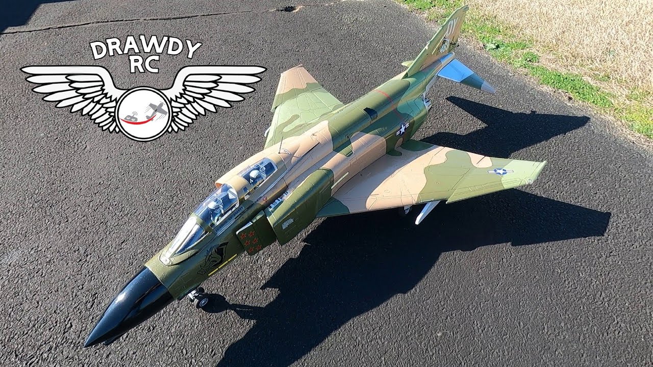 F-4 Phantom takes to the sky!💯💯 - YouTube