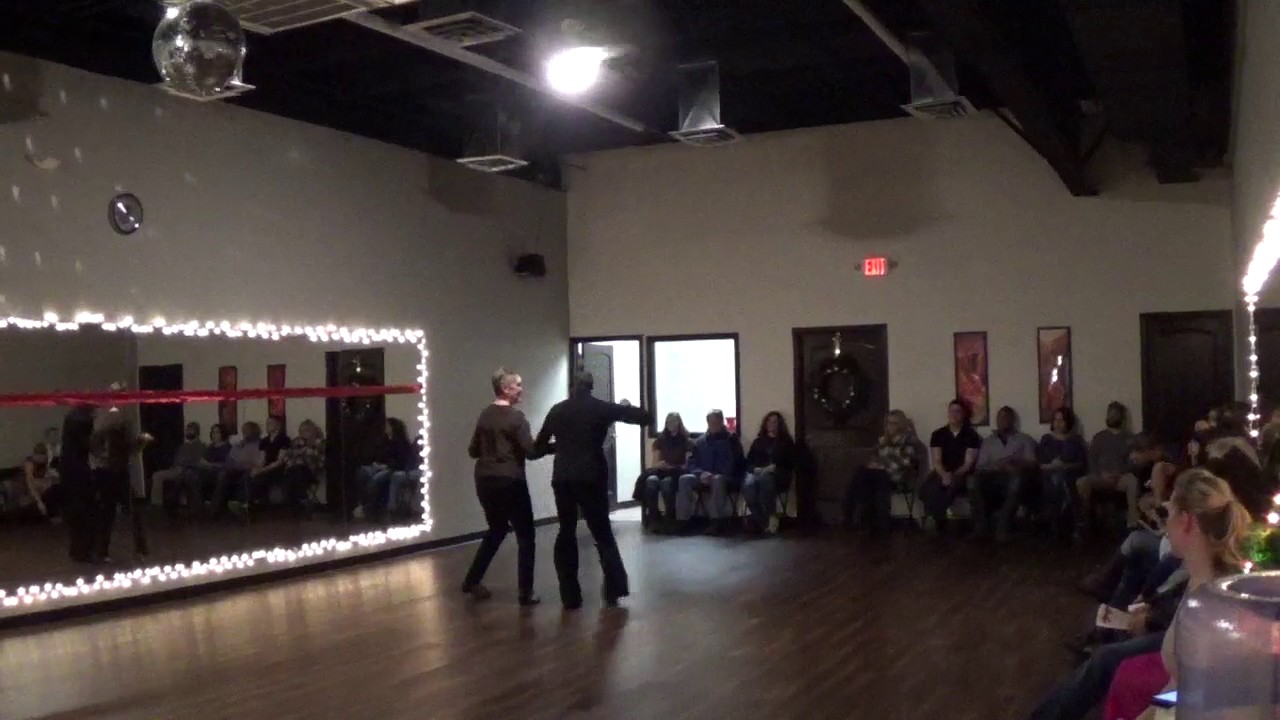 Zeke and Deb Holiday Show Nightclub Two step - YouTube
