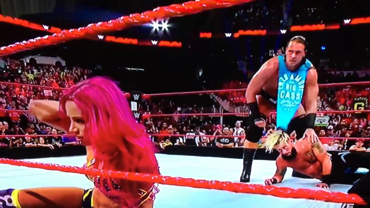 WWE referee fail - YouTube