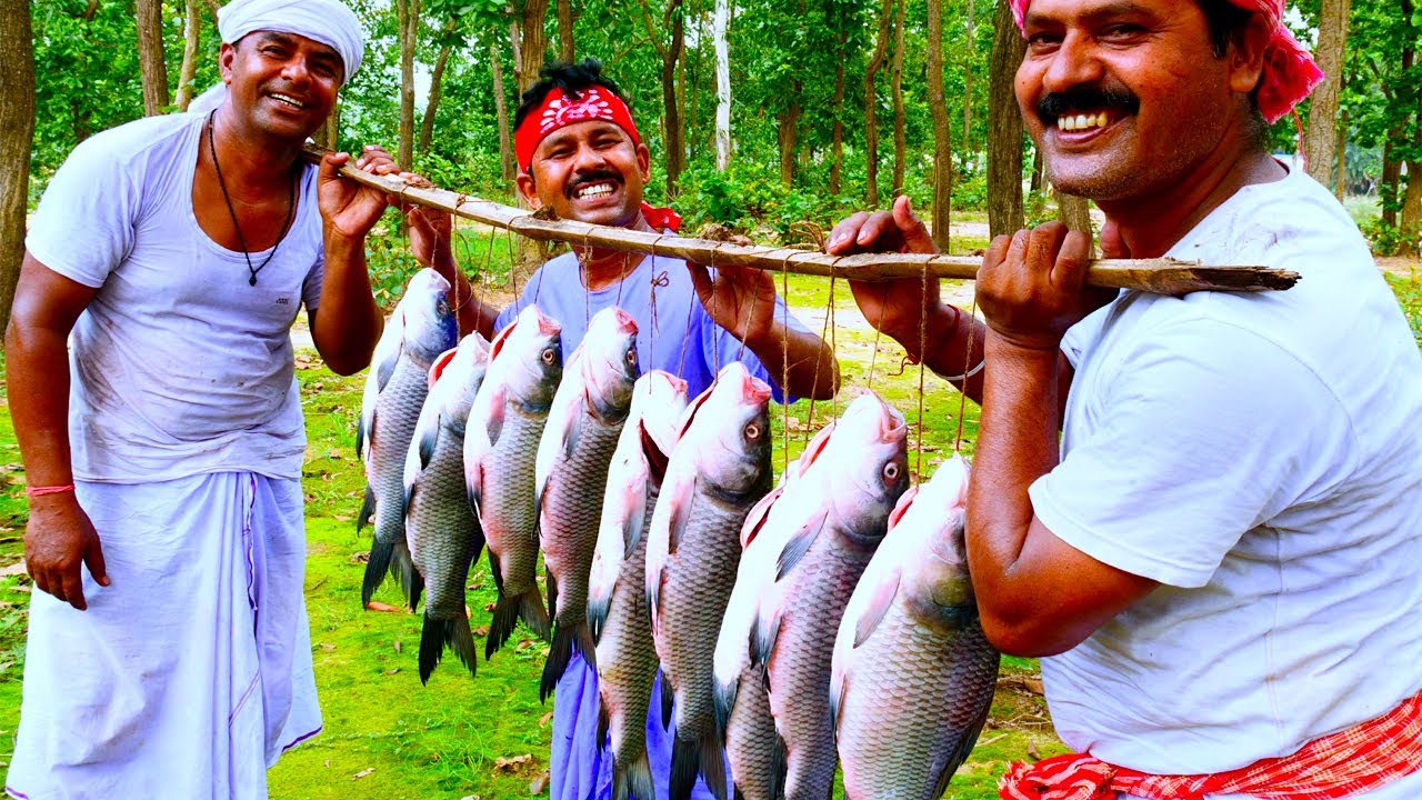 KATLA FISH GRAVY with Cashew & Dahi Recipe Cooking in Village | Tasty ...