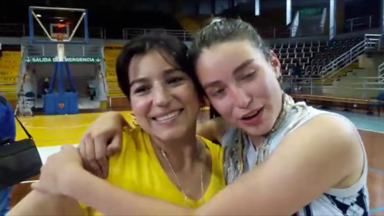 Hace un mes partió Vanessa Ochoa - YouTube