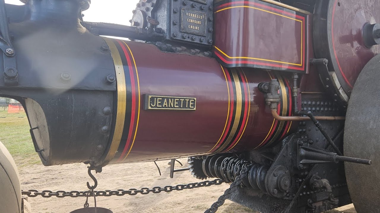 JEANETTE, also another engine. - YouTube
