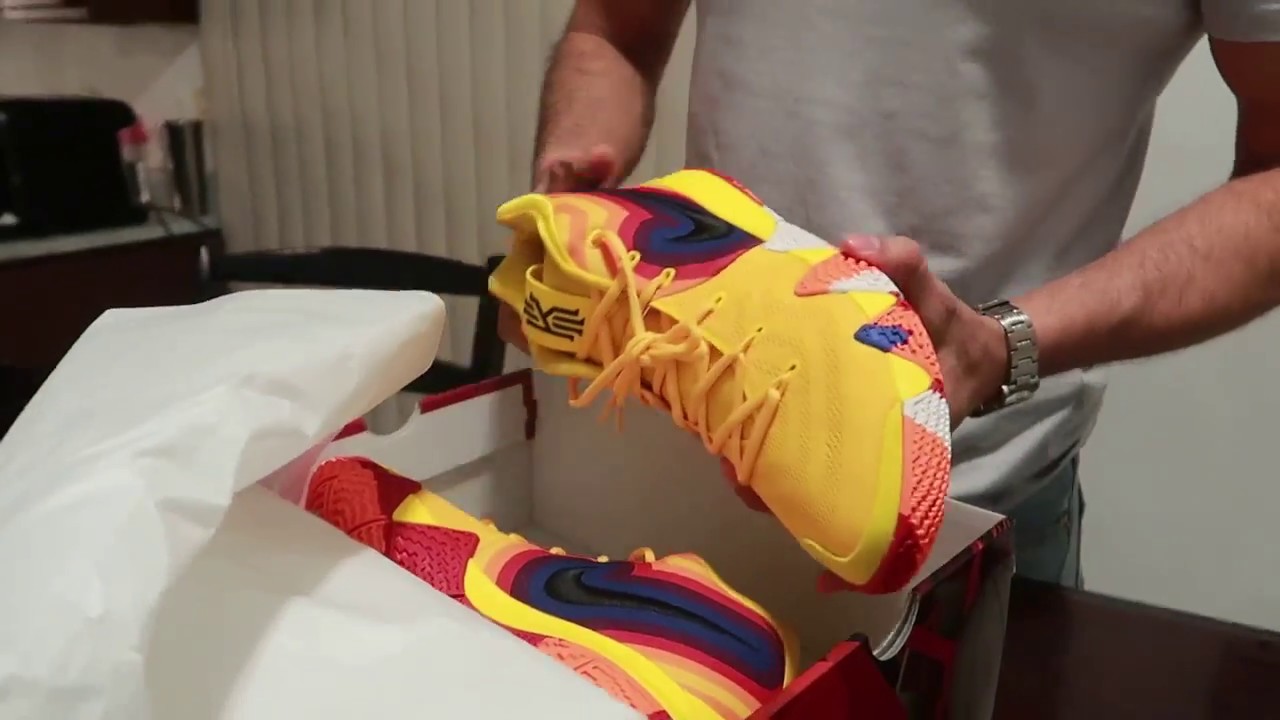 NIKE KYRIE 4 70’s DECADES PACK REVIEW - YouTube