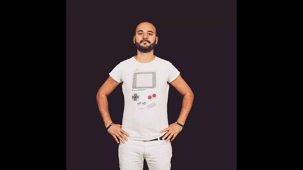 TECHNO MUSIC ---TOTO DEEJAY - YouTube