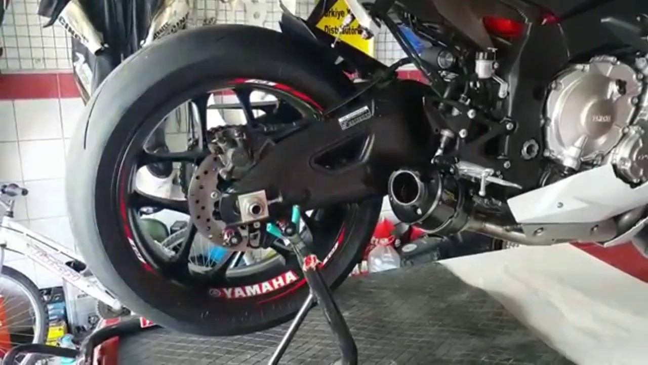 2017 - Yamaha R1M Exhaust Sound Compilation!!!! - YouTube
