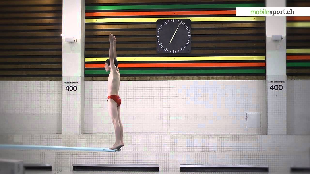 Wasserspringen -- Absprung: Fusssprung rückwärts gestreckt - YouTube