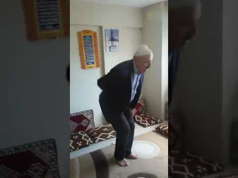 Muslu dayı müziği duyunca duramıyor 75 yaşında olmasına rağmen
