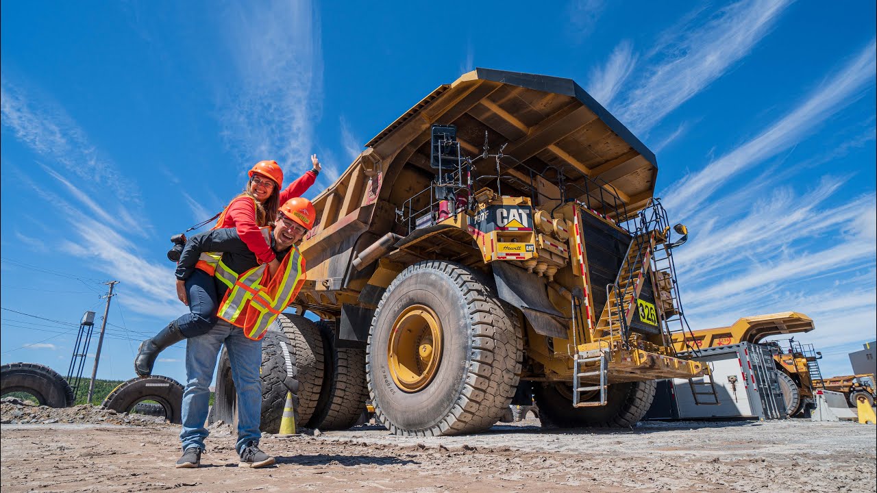 C'est immense!! - La MINE de Fermont et la visite du MUR! - YouTube