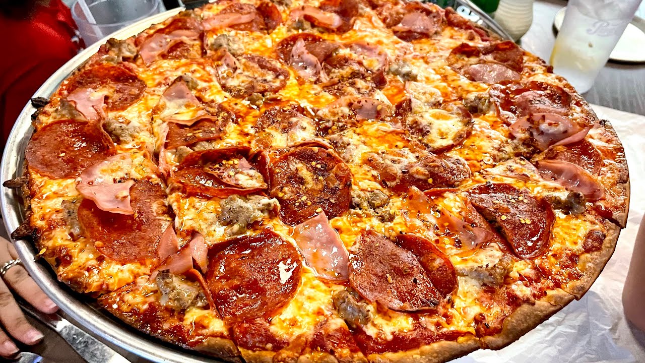 Sammy’s Pizza Review (Naples, Florida) - YouTube