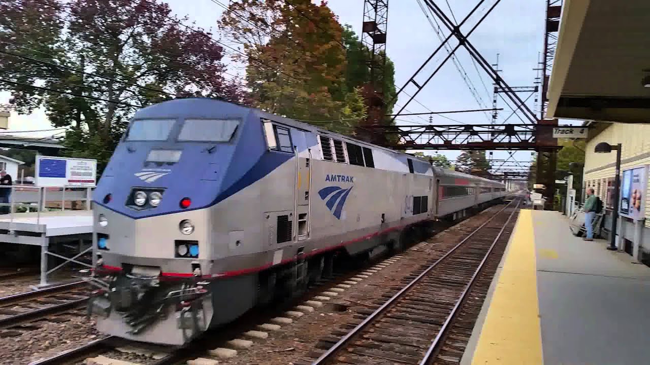 SLE 1640 follows Amtrak 176 in Westport - YouTube