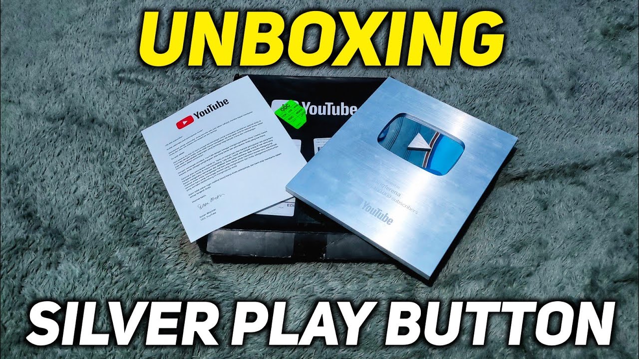 UNBOXING SILVER PLAY BUTTON! - YouTube