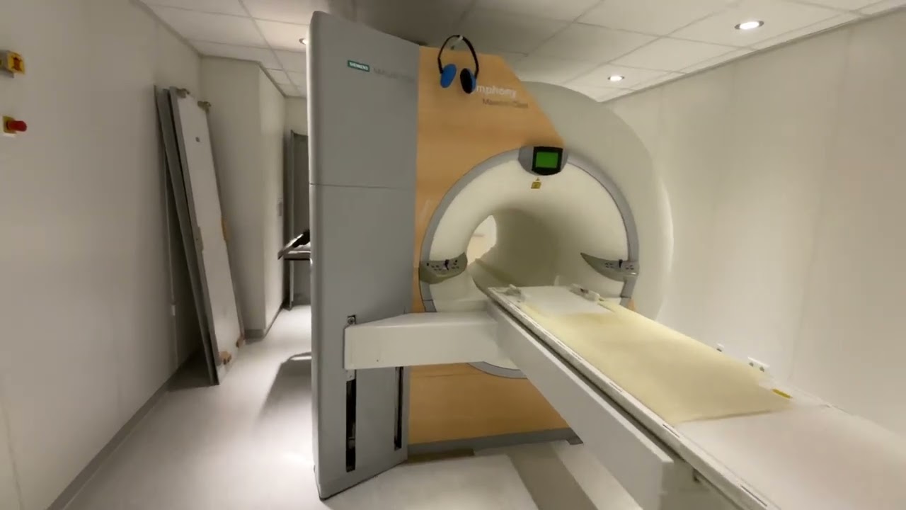 🧲 MRI Start Up Gradient knocking / MRT Gradienten + Coldhead Sound ...