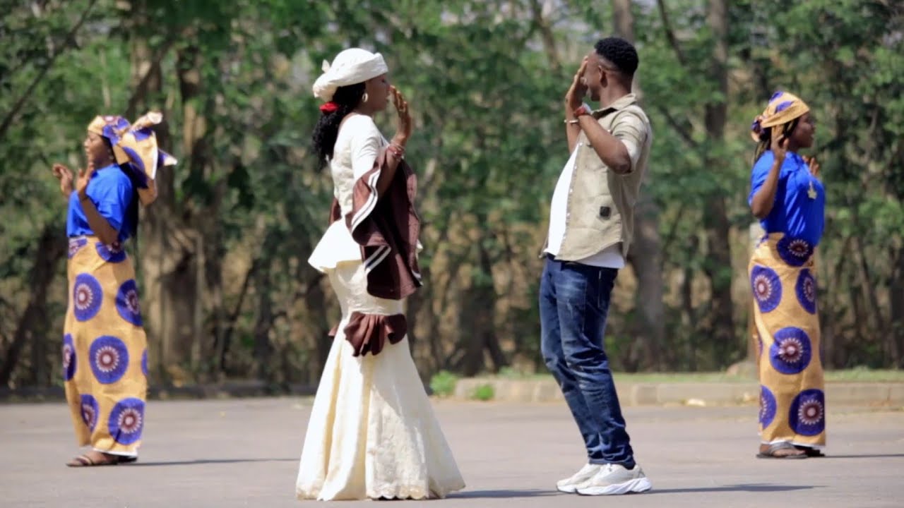 Sabuwar Waka (SAHIBA TA) Garzali Miko Ft Momme Gombe, Latest Hausa Song ...