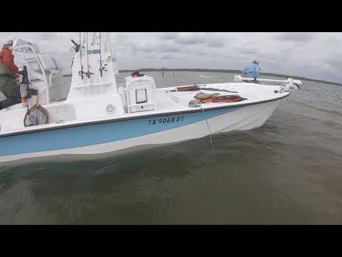 Flat bottom vs. monohull vs. catamaran vs. tri-hull