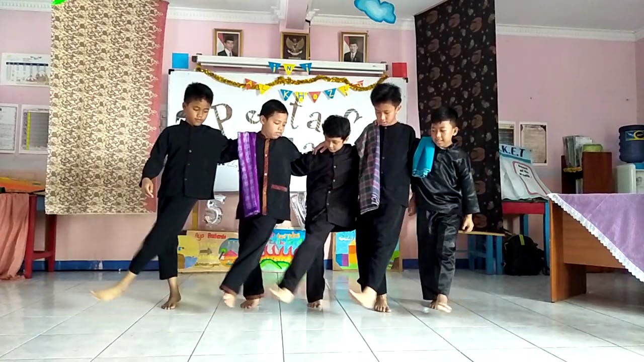 Tari Daerah SDIT Al Fitrah Kelas 5 Alkz 2018 - Sinanggar tulo - YouTube