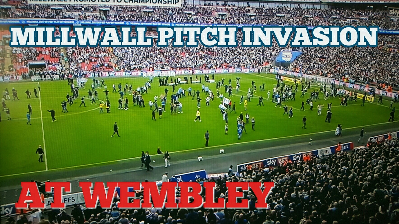 MILLWALL PITCH INVASION AT WEMBLEY - YouTube
