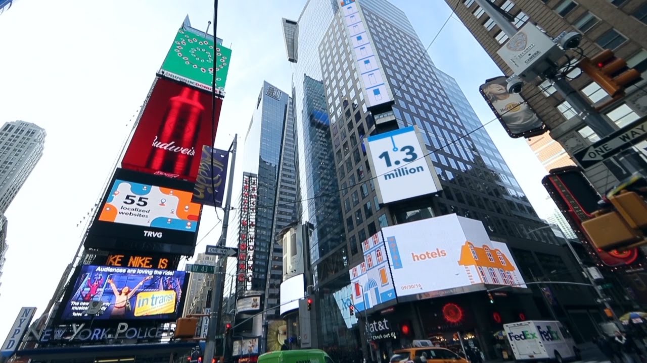 trivago Times Square takeover - YouTube
