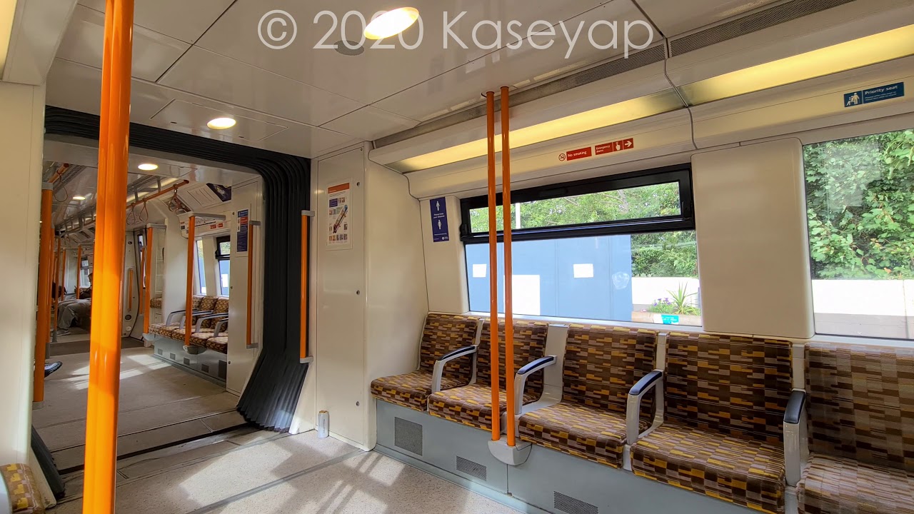 London Overground: Class 378 220 Gunnersbury-Willesden Junction towards ...