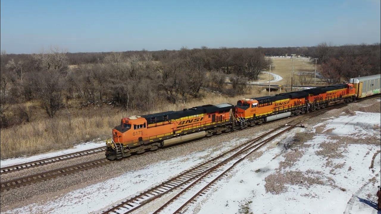 Westbound BNSF 6175/6844/6999, Autorack Train, "Cherokee Sub" Tulsa, OK, 11-26-2021 - YouTube