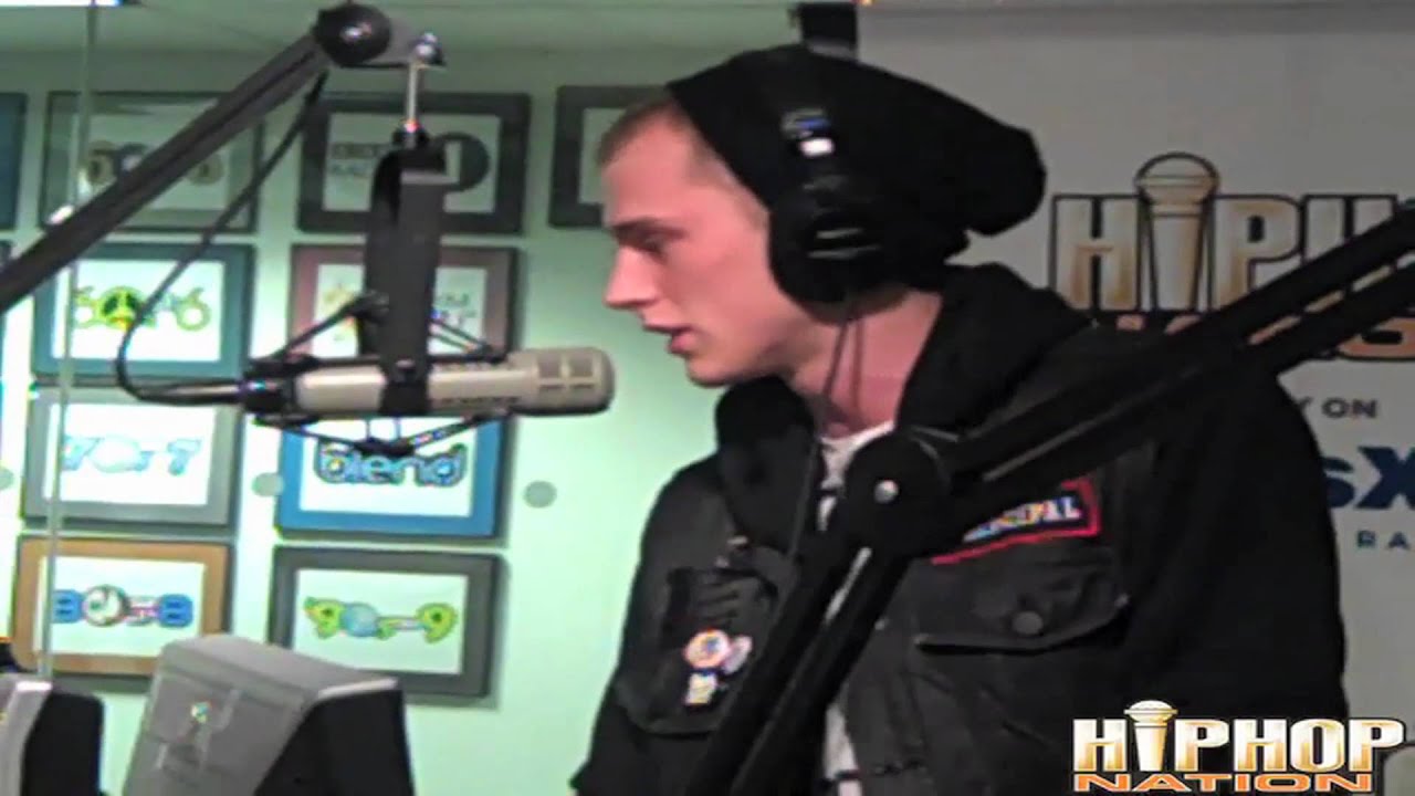 Machine Gun Kelly "On Da Spot" Freestyle — Invasion Radio, Hip Hop ...