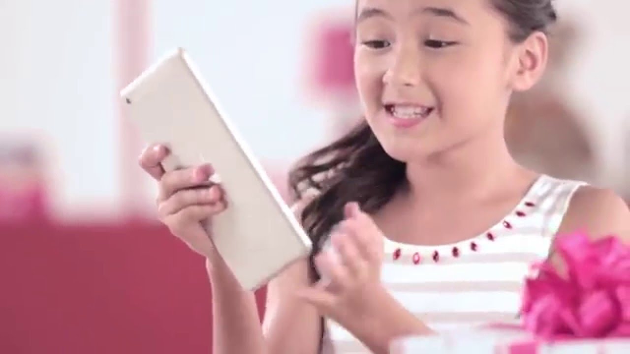 Watch This Little Girl Fill Us in on the iPad mini 2! - YouTube