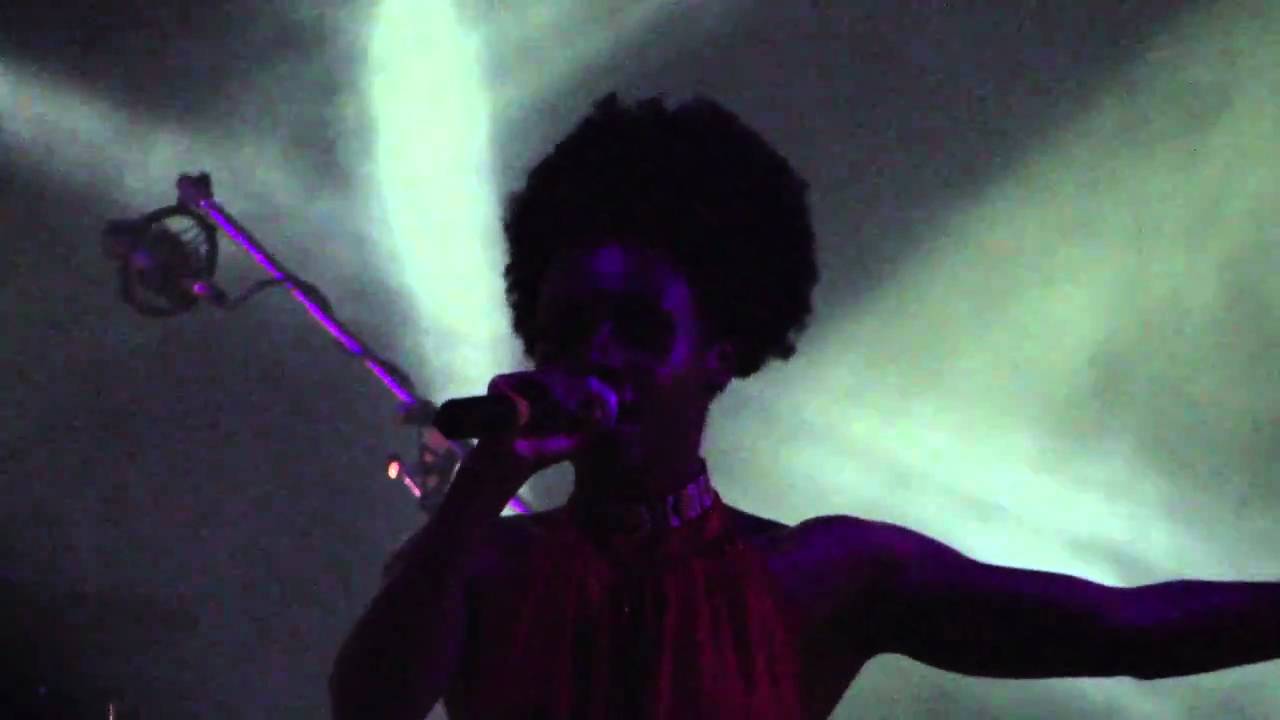 Morcheeba - Even though live in Argentina 21.03.11 - YouTube