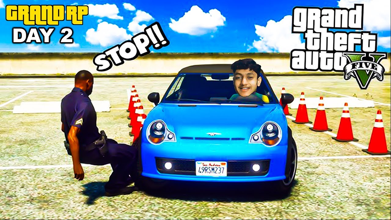GETTING MY DRIVING LICENSE IN GTA 5 GRAND RP AND THIS HAPPENED 🤣🤣 - YouTube