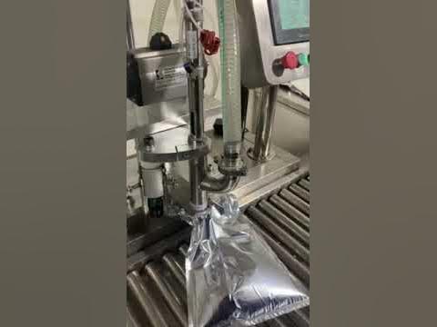 Автоматичната пълначна машина за бег ин бокс (Bag in Box) с вакуум и ...
