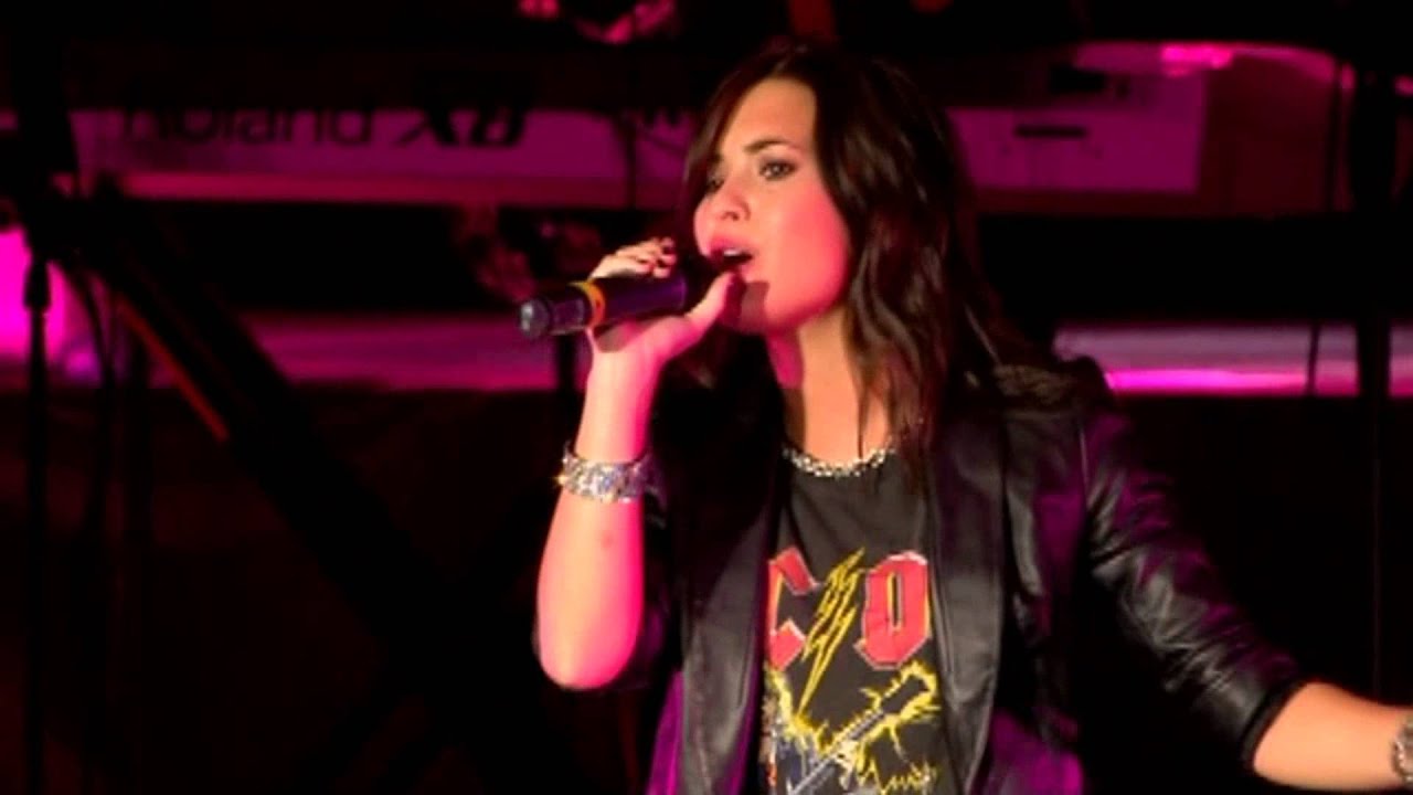 Demi Lovato Live Youtube