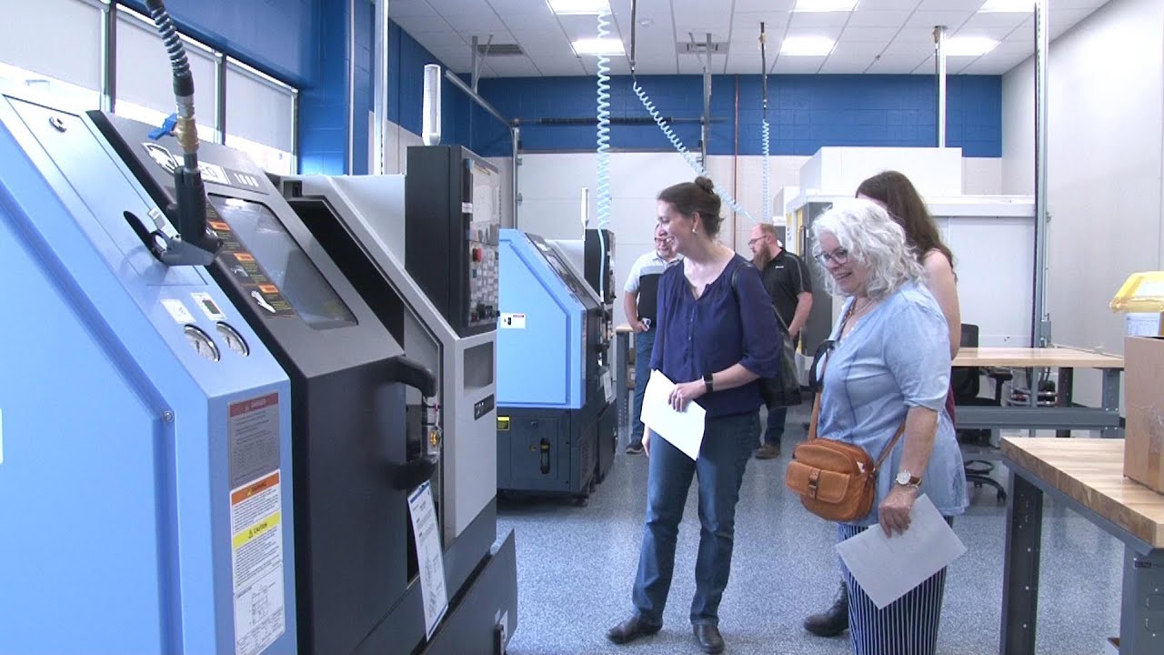 GENESEE COUNTY/GCC officially launches their new Tech Lab - YouTube