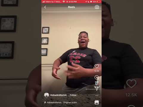 Badkidtorick dancing and funnymike an his friends talks about him - YouTube