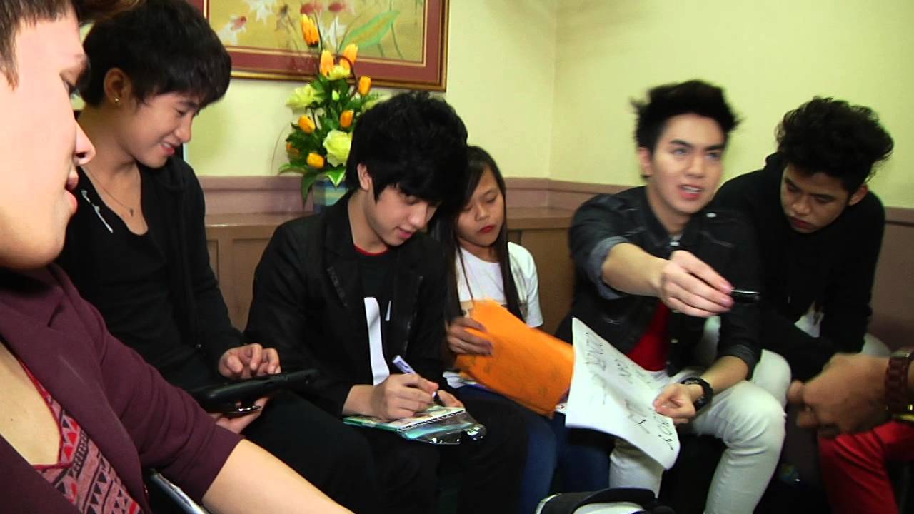 Chicser Meet-and-Greet with the Fans - YouTube