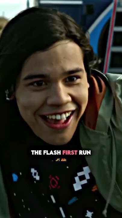 THE FLASH first run vs last run - YouTube