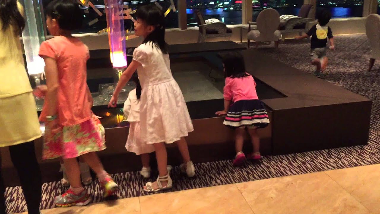 8 cousins playing around - I am Audrey 20150628 - YouTube