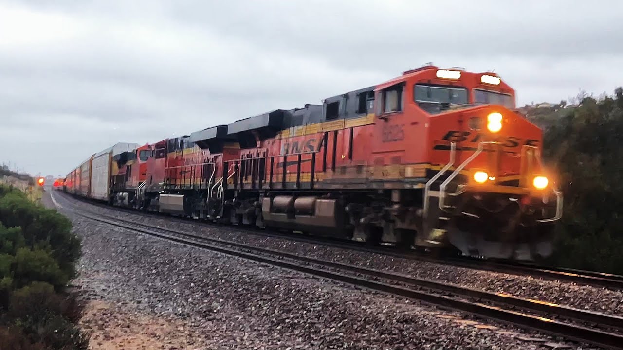 Southbound BNSF early evening Freight w/DPUs thru CP Rose on 02/13/2025 @ 17:05 PST. - YouTube