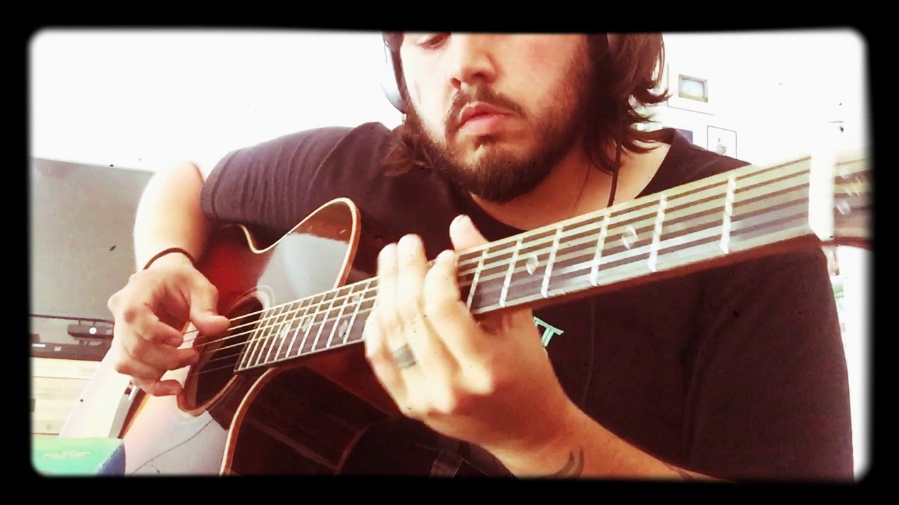 Mark Haze - looping at home on his acoustic guitar - YouTube
