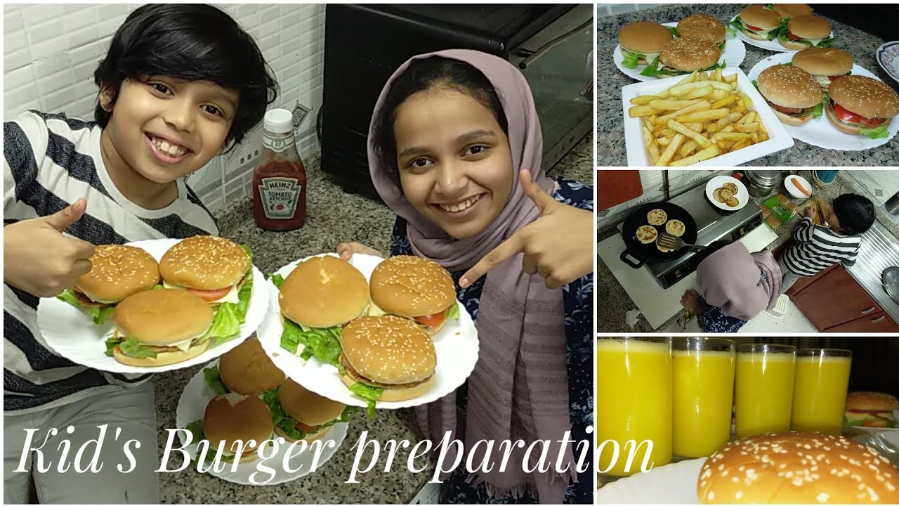 Burger/kid's Burger preparation/kids in the kitchen/chicken Burger ...