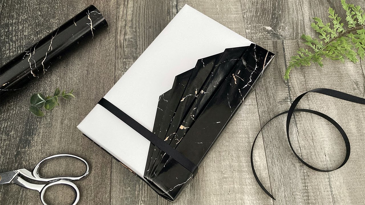 Fan Pleats Gift Wrapping | Gift Wrapping Ideas - YouTube
